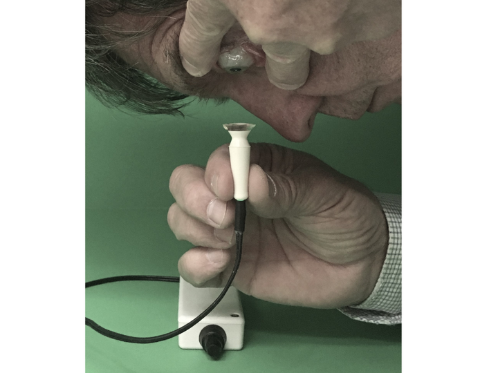 Scleral lens insertion stands & lights – DryEyeShop